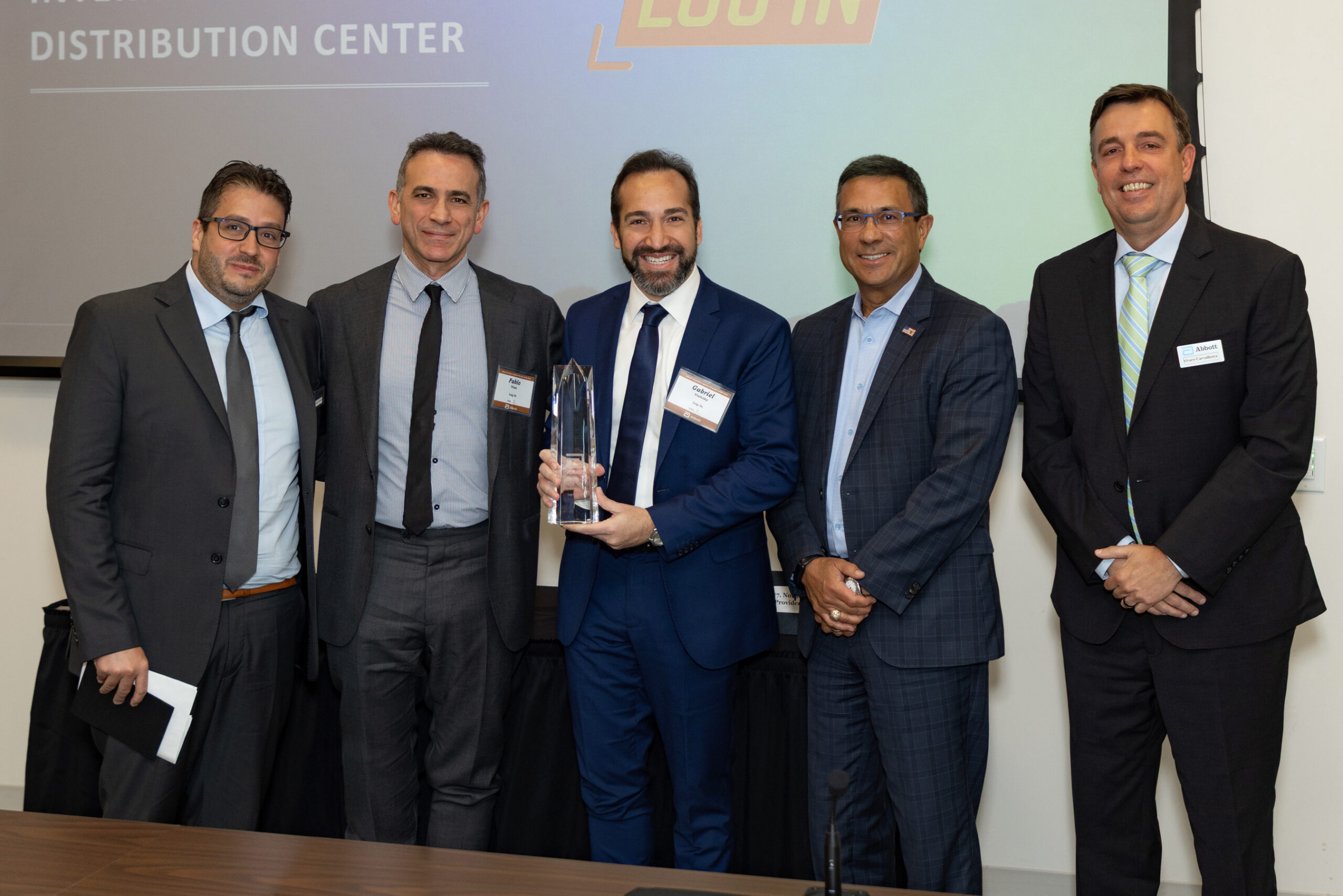 LOG-IN FARMA recibe reconocimiento global de ABBOTT Nutrition - La ...